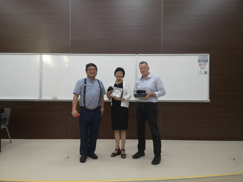 德國科學院院士，德國環境健康研究中心 亥姆霍茲聯合會慕尼克中心結構生物學研究所所長 Michael Sattler教授及流行病學研究所分子 ...